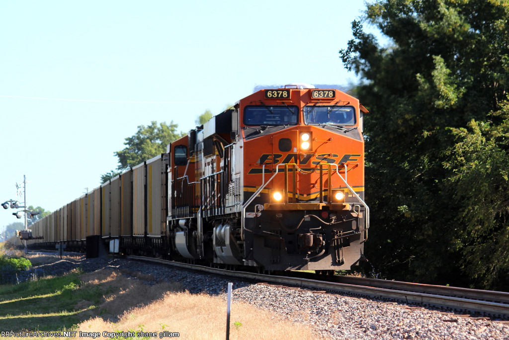 BNSF 6378 rocks a coal load sb.